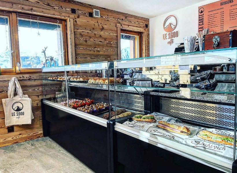 Le 1600 café - Samoëns, station de ski et village authentique en Haute ...