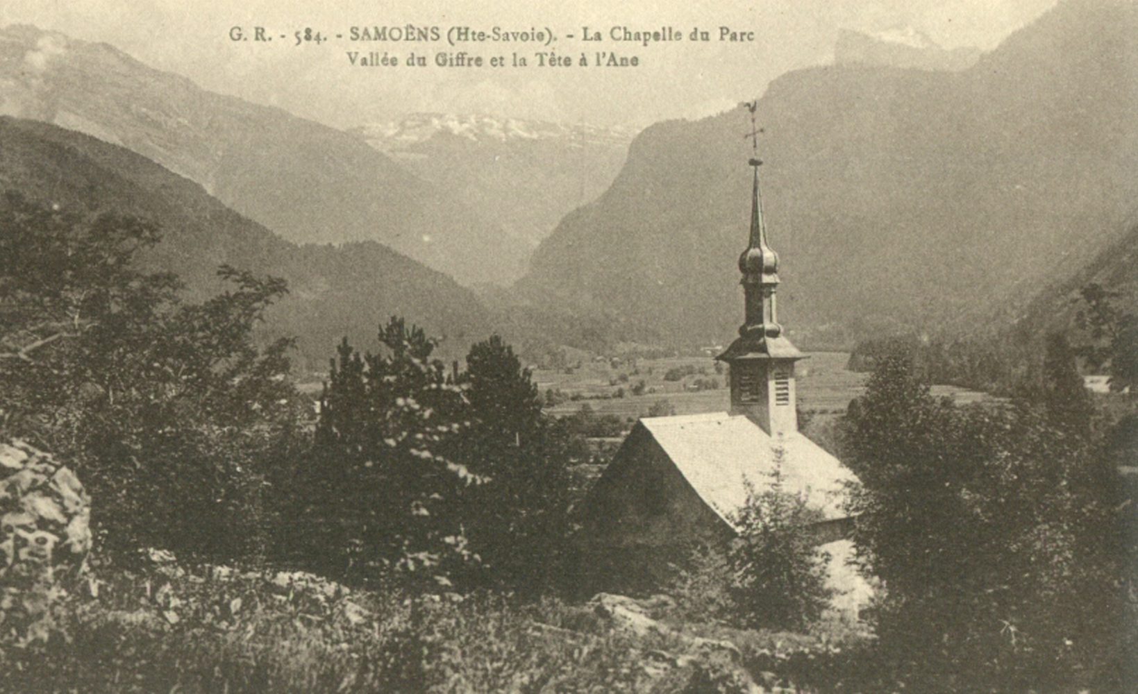 Samoëns, the village
